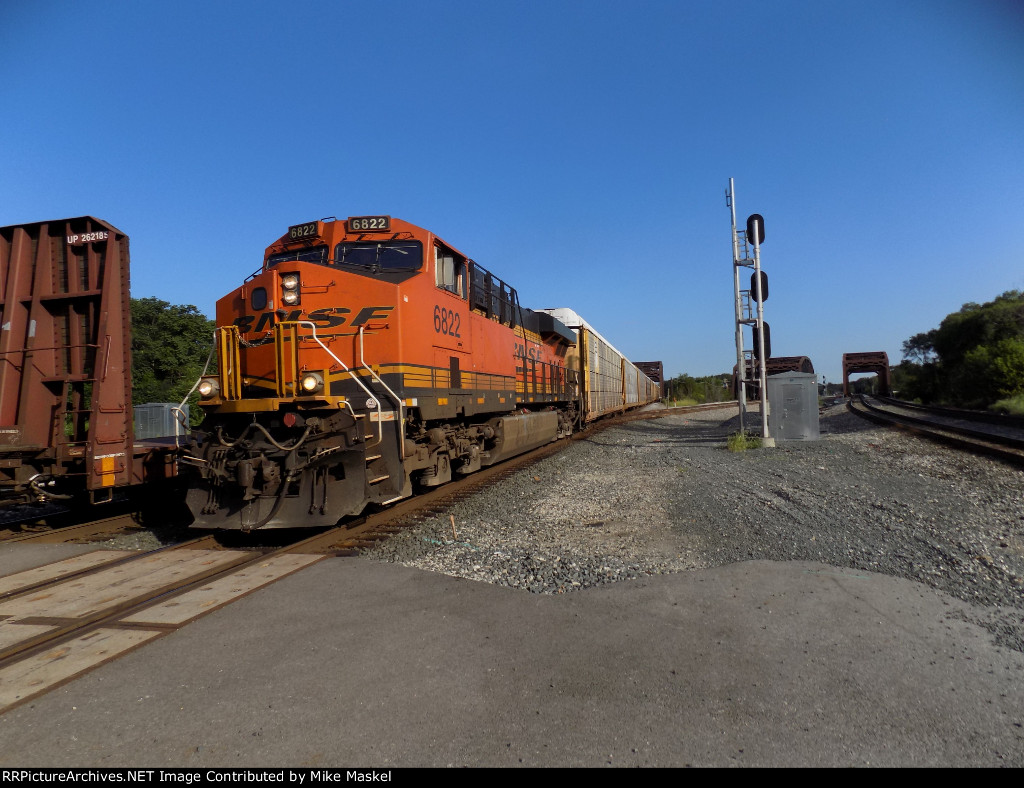 BNSF 6822